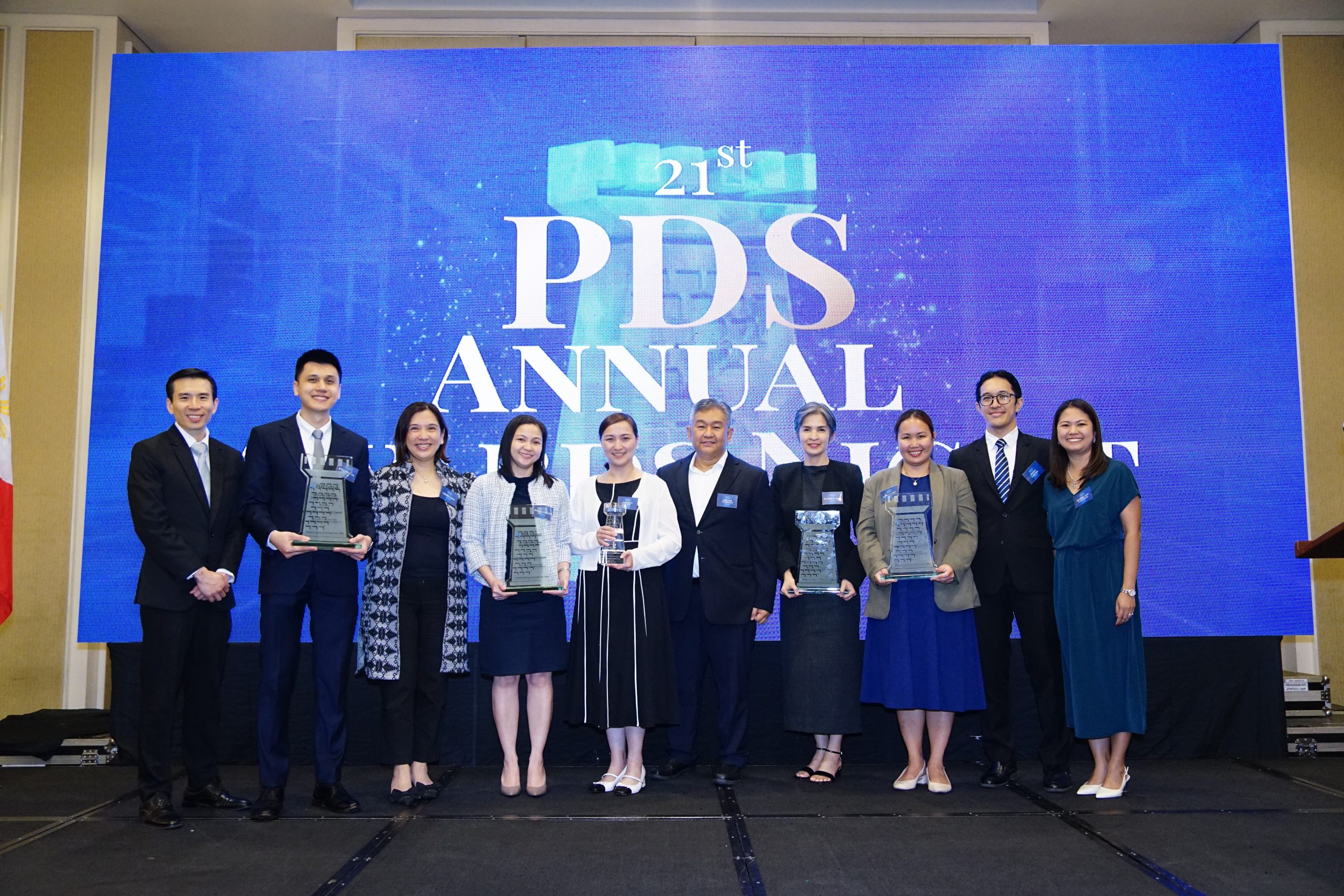 Metrobank clinches top honors for 11th straight year at 2026 PDS Annual ...